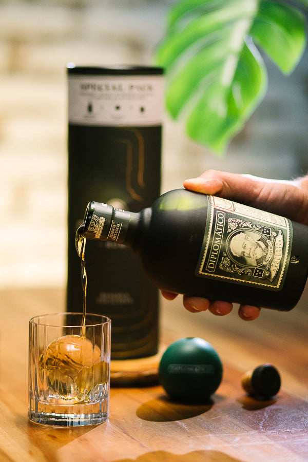 DIPLOMATICO RESERVA EXCLUSIVA GLASS AND ICE BALL GIFT SET | FREDS Drinks